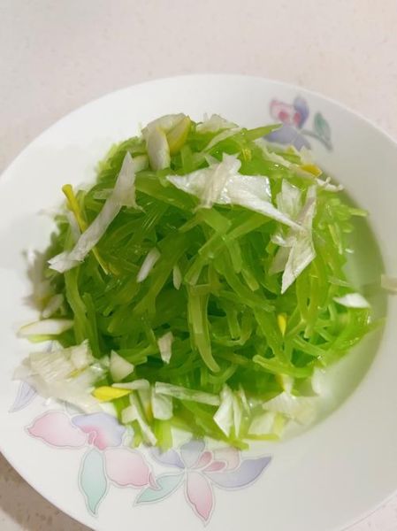 油焖笋丝怎么做_油焖笋丝家常做法-第2张图片-山城妙识