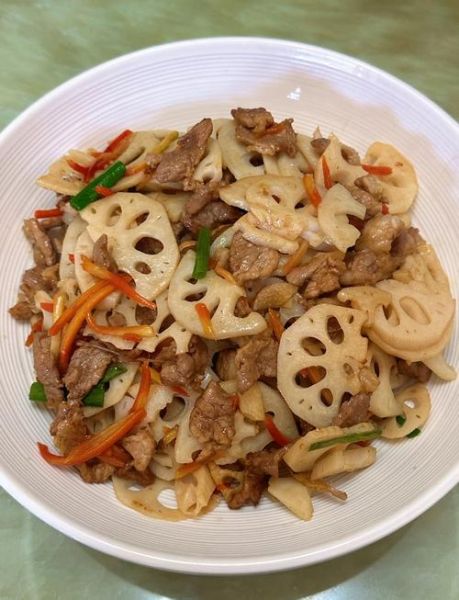藕片炒肉怎么做_藕片炒肉先炒藕还是先炒肉-第1张图片-山城妙识