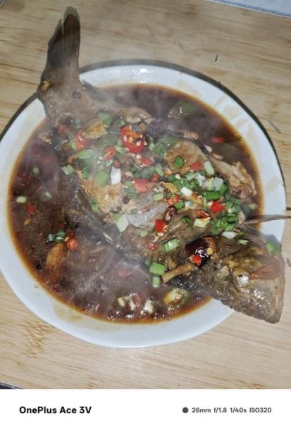 红烧鲫鱼怎么做_红烧鲫鱼视频教程详细步骤-第3张图片-山城妙识 红烧鲫鱼怎么做_红烧鲫鱼视频教程详细步骤-第3张图片-山城妙识