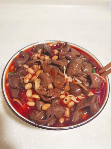 红烧肥肠面怎么做_红烧肥肠面热量高吗-第3张图片-山城妙识 红烧肥肠面怎么做_红烧肥肠面热量高吗-第3张图片-山城妙识