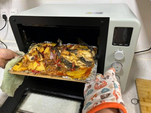 电烤箱烤鱼怎么做_家用电烤箱烤鱼温度时间-第3张图片-山城妙识 电烤箱烤鱼怎么做_家用电烤箱烤鱼温度时间-第3张图片-山城妙识