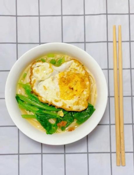 鸡蛋面怎么做好吃_鸡蛋面视频教程-第1张图片-山城妙识