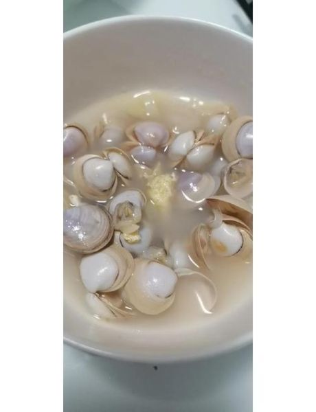 蛤蜊浓汤怎么做_蛤蜊浓汤需要焯水吗-第1张图片-山城妙识