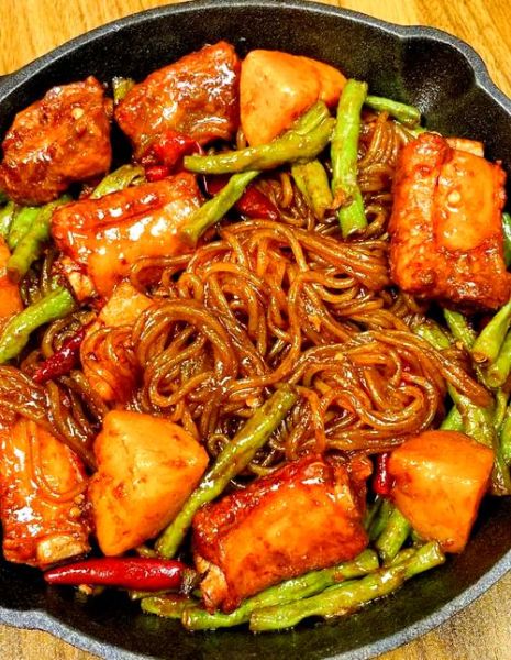 豆角炖粉条怎么做_豆角炖粉条用干豆角还是鲜豆角-第1张图片-山城妙识