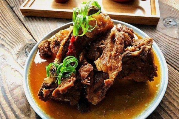 酱骨架热量是多少_减肥能吃吗-第2张图片-山城妙识 酱骨架热量是多少_减肥能吃吗-第2张图片-山城妙识