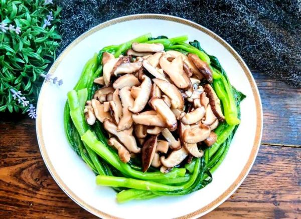 香菇炒菜心怎么做_香菇炒菜心家常做法-第2张图片-山城妙识
