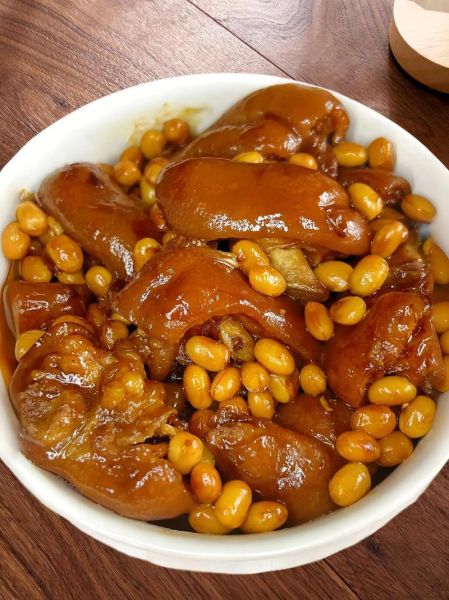 黄豆烧猪蹄怎么做_黄豆烧猪蹄的家常做法-第1张图片-山城妙识 黄豆烧猪蹄怎么做_黄豆烧猪蹄的家常做法-第1张图片-山城妙识