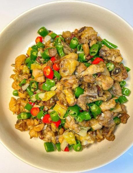 辣椒炒鸡怎么炒才嫩_家常辣椒炒鸡做法-第1张图片-山城妙识 辣椒炒鸡怎么炒才嫩_家常辣椒炒鸡做法-第1张图片-山城妙识