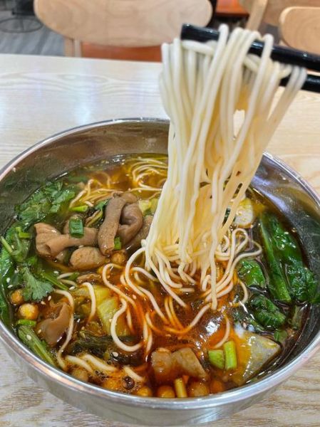 肥肠面怎么做才好吃_肥肠面图片真实做法-第1张图片-山城妙识