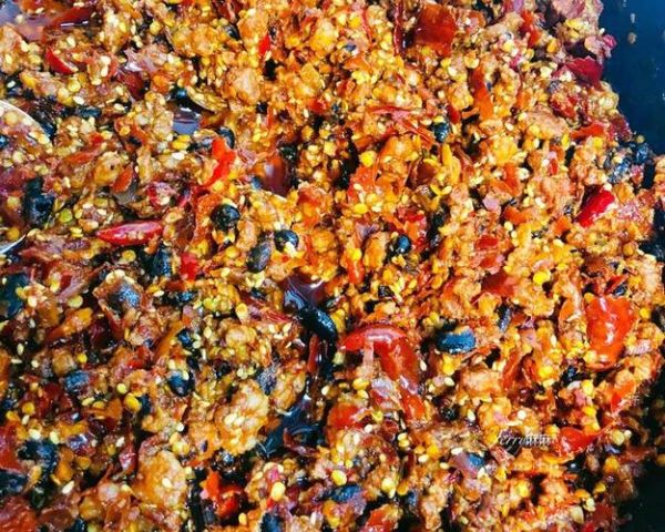 香菇牛肉辣椒酱怎么做_香菇牛肉辣椒酱保存多久-第2张图片-山城妙识