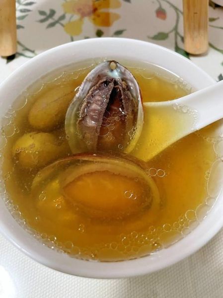 鲍鱼煲汤的做法_鲍鱼煲汤用什么鲍鱼-第2张图片-山城妙识