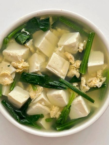 菠菜豆腐汤能放鸡蛋吗_菠菜豆腐汤加鸡蛋的做法-第1张图片-山城妙识