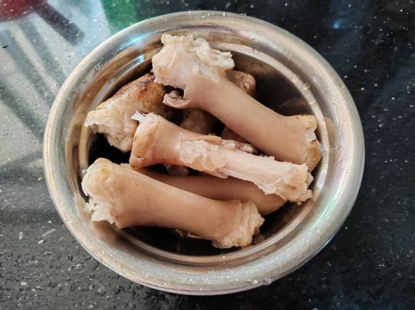 羊蹄子的功效与作用_羊蹄子怎么吃最补-第3张图片-山城妙识