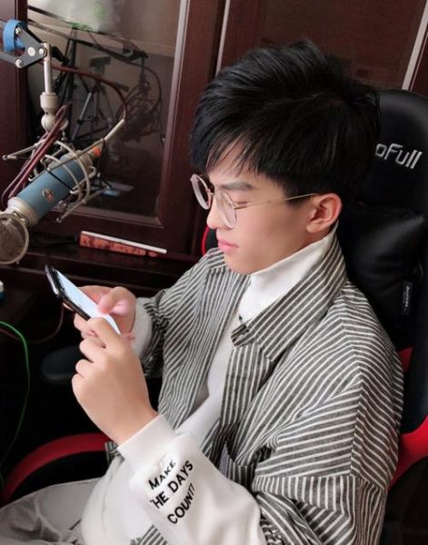 虎牙烤羊腿是谁_虎牙烤羊腿真名-第1张图片-山城妙识 虎牙烤羊腿是谁_虎牙烤羊腿真名-第1张图片-山城妙识