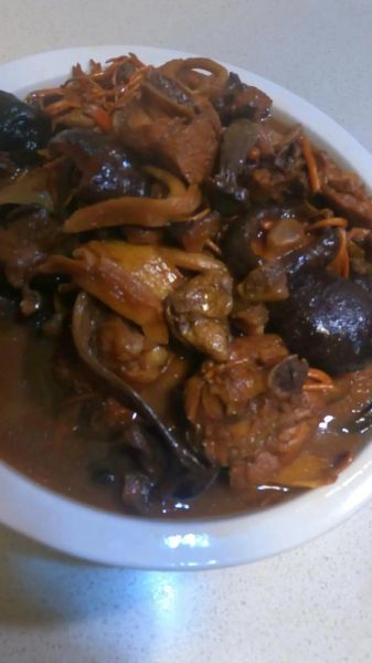 鸡腿蘑菇怎么做好吃_鸡腿蘑菇的家常做法-第1张图片-山城妙识