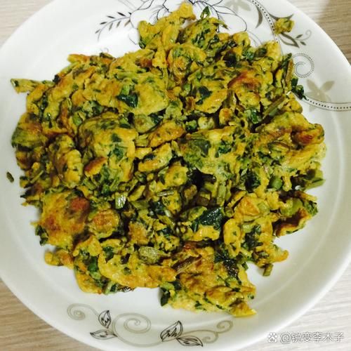 鸡蛋炒香椿芽怎么做_香椿芽炒鸡蛋的家常做法-第1张图片-山城妙识