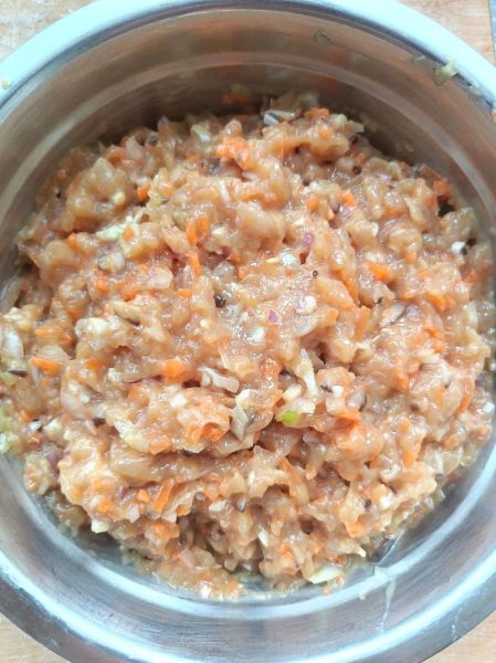 香菇肉馅饺子能放胡萝卜吗_香菇饺子加胡萝卜好吃吗-第1张图片-山城妙识