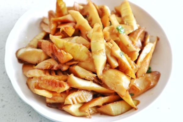 油爆冬笋怎么做_冬笋焯水几分钟才脆-第1张图片-山城妙识