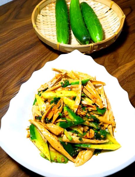 湖南凉拌豆笋怎么做_凉拌豆笋要不要焯水-第1张图片-山城妙识