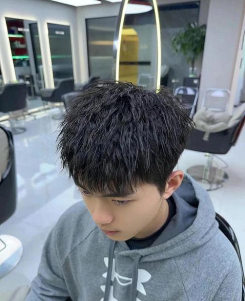锡纸烫适合什么脸型_锡纸烫能保持多久-第3张图片-山城妙识
