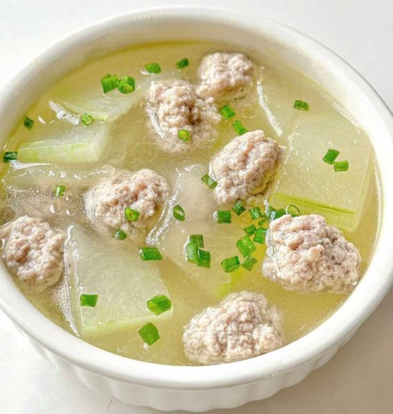 冬瓜汆丸子汤怎么做_冬瓜汆丸子汤热量高吗-第3张图片-山城妙识 冬瓜汆丸子汤怎么做_冬瓜汆丸子汤热量高吗-第3张图片-山城妙识