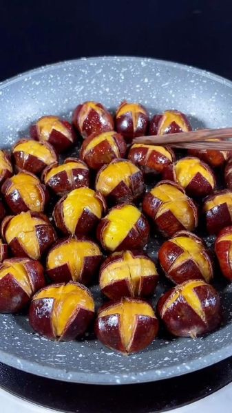 糖炒板栗家庭做法窍门_怎样炒出开口笑板栗-第2张图片-山城妙识 糖炒板栗家庭做法窍门_怎样炒出开口笑板栗-第2张图片-山城妙识