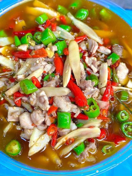 鲜锅兔怎么做才正宗_四川鲜锅兔正宗做法-第1张图片-山城妙识