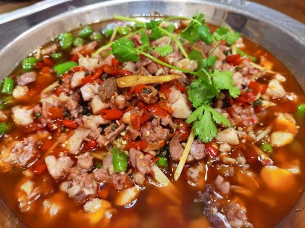 鲜锅兔怎么做才正宗_四川鲜锅兔正宗做法-第3张图片-山城妙识