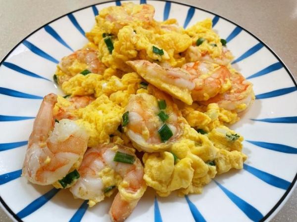 虾仁炒鸡蛋怎么做_虾仁炒鸡蛋怎么炒才嫩-第3张图片-山城妙识