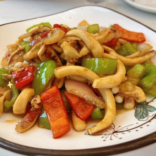 鱿鱼和什么一起炒好吃_鱿鱼炒什么配菜最香-第3张图片-山城妙识