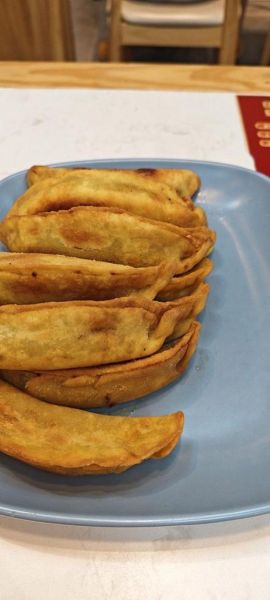 牛肉锅贴多长时间能熟_煎多久才金黄酥脆-第1张图片-山城妙识