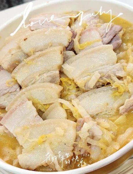 酸菜汆白肉怎么做_东北正宗做法步骤-第1张图片-山城妙识