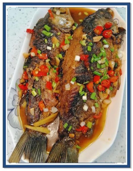 鲫鱼的做法有几种_家常鲫鱼怎么做最好吃-第1张图片-山城妙识