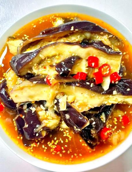 蒜蓉烤茄子热量是多少_减脂能吃吗-第1张图片-山城妙识 蒜蓉烤茄子热量是多少_减脂能吃吗-第1张图片-山城妙识