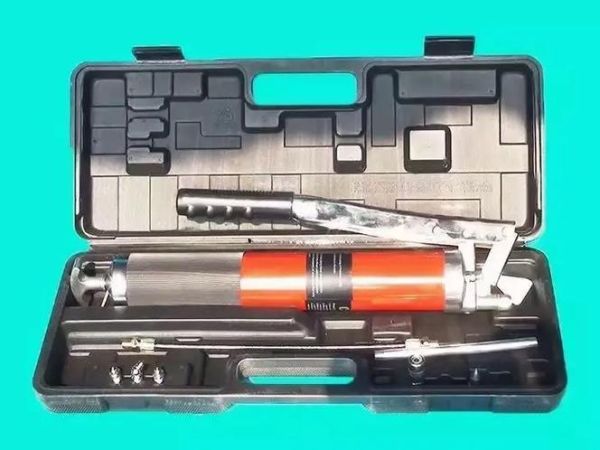 黄油枪怎么加注黄油_黄油枪加黄油步骤-第3张图片-山城妙识 黄油枪怎么加注黄油_黄油枪加黄油步骤-第3张图片-山城妙识