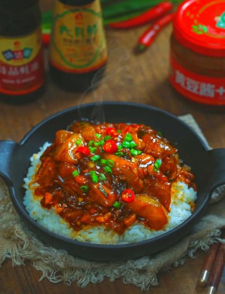 茄子煲仔饭怎么做_茄子煲仔饭用什么茄子-第1张图片-山城妙识 茄子煲仔饭怎么做_茄子煲仔饭用什么茄子-第1张图片-山城妙识