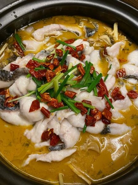 酸菜鱼火锅用什么鱼最好吃_黑鱼片还是草鱼段-第1张图片-山城妙识