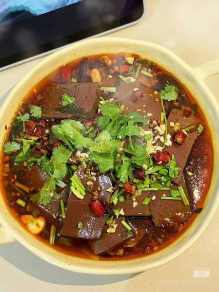 鸭血和什么一起煮最好吃_鸭血不能和什么一起吃-第3张图片-山城妙识