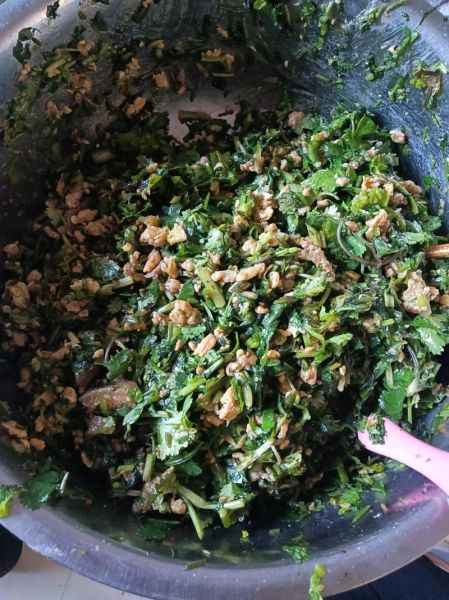 香菜馅饺子怎么调馅_香菜饺子馅怎么调好吃-第1张图片-山城妙识 香菜馅饺子怎么调馅_香菜饺子馅怎么调好吃-第1张图片-山城妙识
