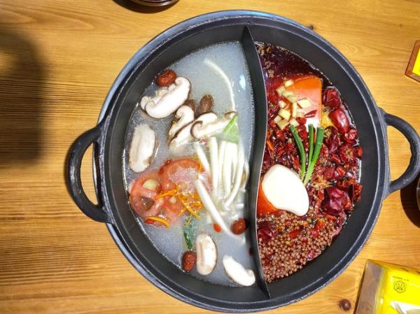 鸳鸯火锅底料怎么选_鸳鸯火锅怎么吃才地道-第3张图片-山城妙识