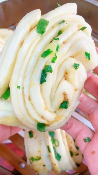 30秒拧花卷怎么做_花卷拧法视频教程-第3张图片-山城妙识 30秒拧花卷怎么做_花卷拧法视频教程-第3张图片-山城妙识