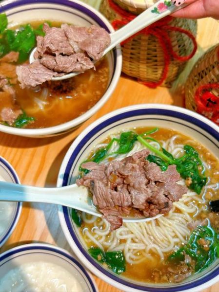 牛肉面汤怎么做_家庭版清汤牛骨熬制方法-第1张图片-山城妙识 牛肉面汤怎么做_家庭版清汤牛骨熬制方法-第1张图片-山城妙识