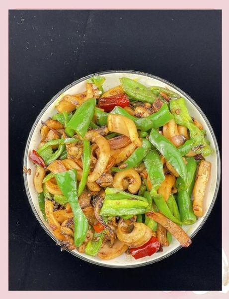 鱿鱼炒什么好吃_鱿鱼炒什么配菜最香-第1张图片-山城妙识