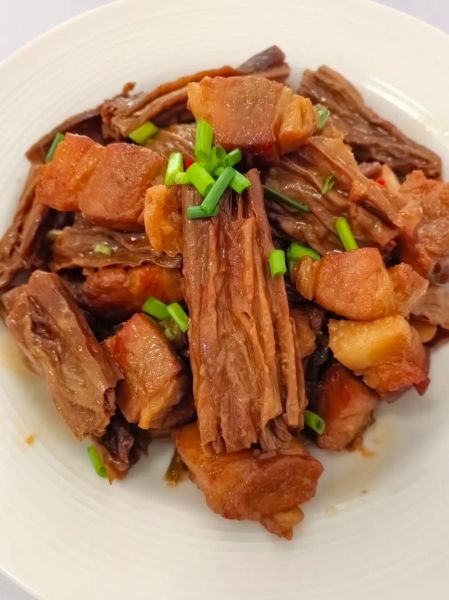 腐竹炒鸡胸肉怎么做_腐竹炒鸡胸肉热量高吗-第2张图片-山城妙识