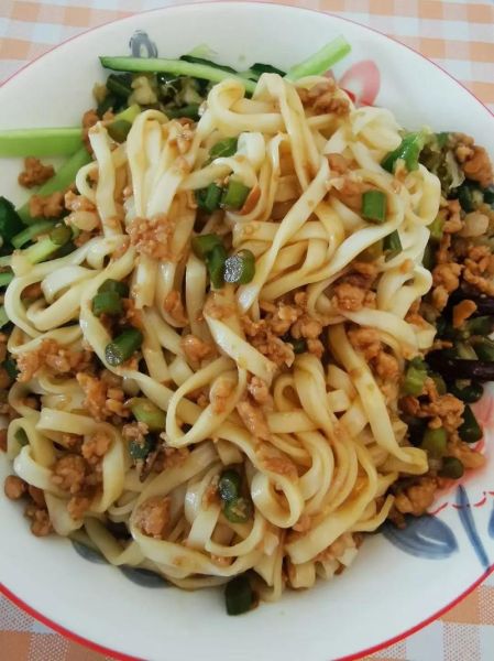 过水面条卤子怎么做_过水面条卤子做法大全-第2张图片-山城妙识