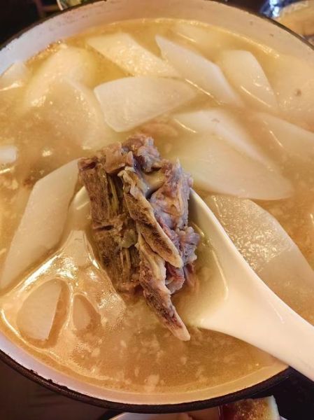 龙骨汤怎么炖_龙骨汤的做法步骤-第1张图片-山城妙识 龙骨汤怎么炖_龙骨汤的做法步骤-第1张图片-山城妙识