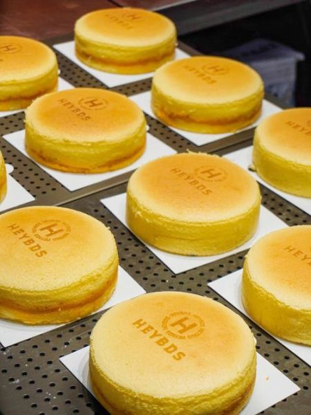 原味芝士蛋糕热量_吃一块会胖吗-第1张图片-山城妙识 原味芝士蛋糕热量_吃一块会胖吗-第1张图片-山城妙识