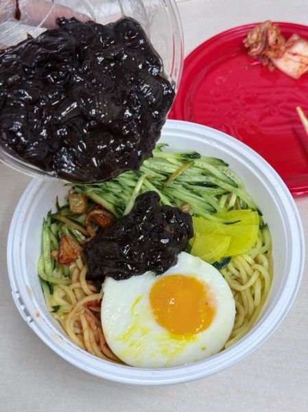 韩国炸酱面和中国炸酱面区别_正宗韩国炸酱面做法-第3张图片-山城妙识