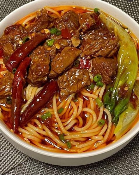 麻辣牛肉面怎么做_正宗川味做法-第3张图片-山城妙识