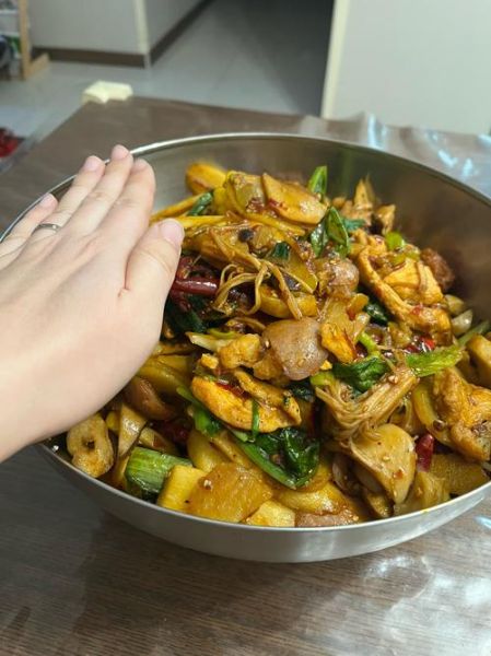 麻辣香锅为什么退役_麻辣香锅退役后做什么-第1张图片-山城妙识